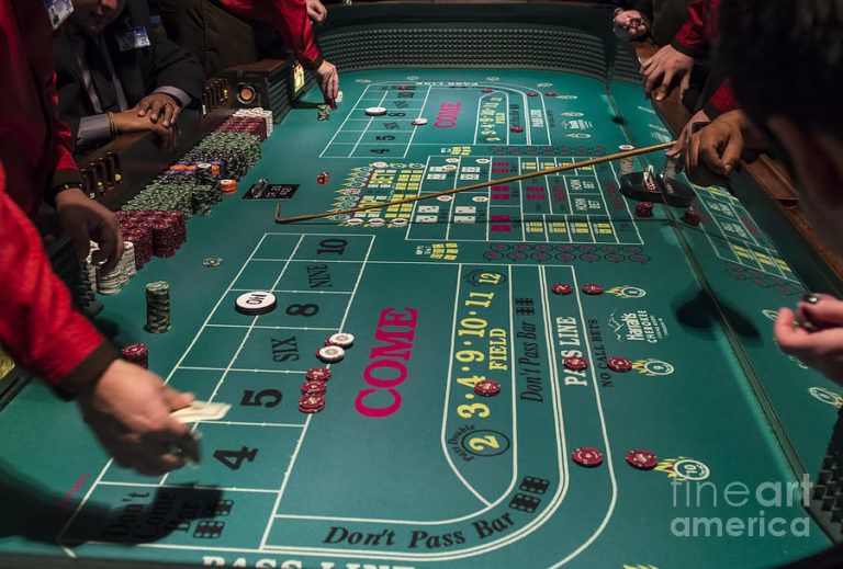 How To Play and Win Craps - Canadian Casino Gambler